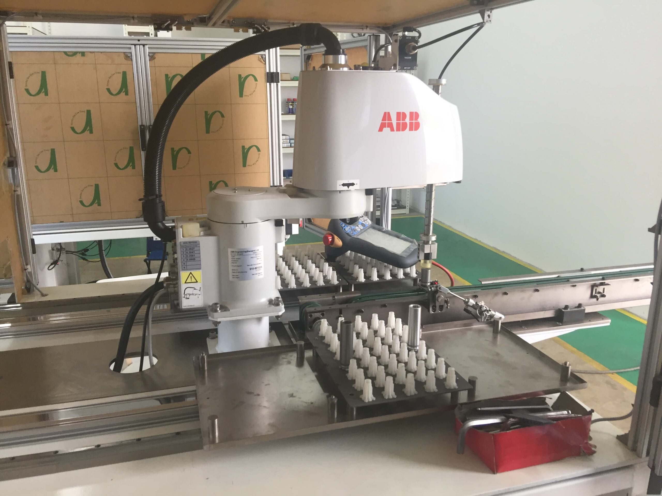 Packing and Palletizing Application – RAIS Tech